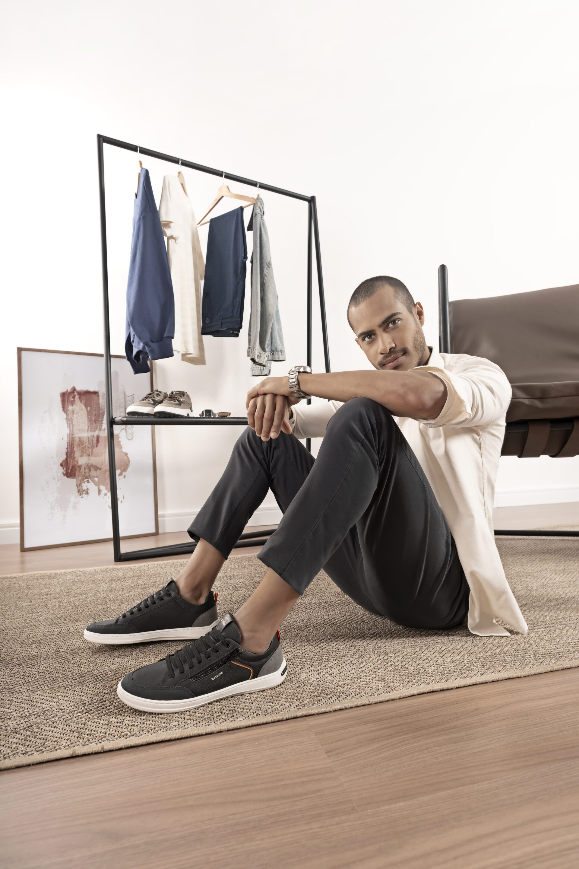 Coleção – Strike Calçados